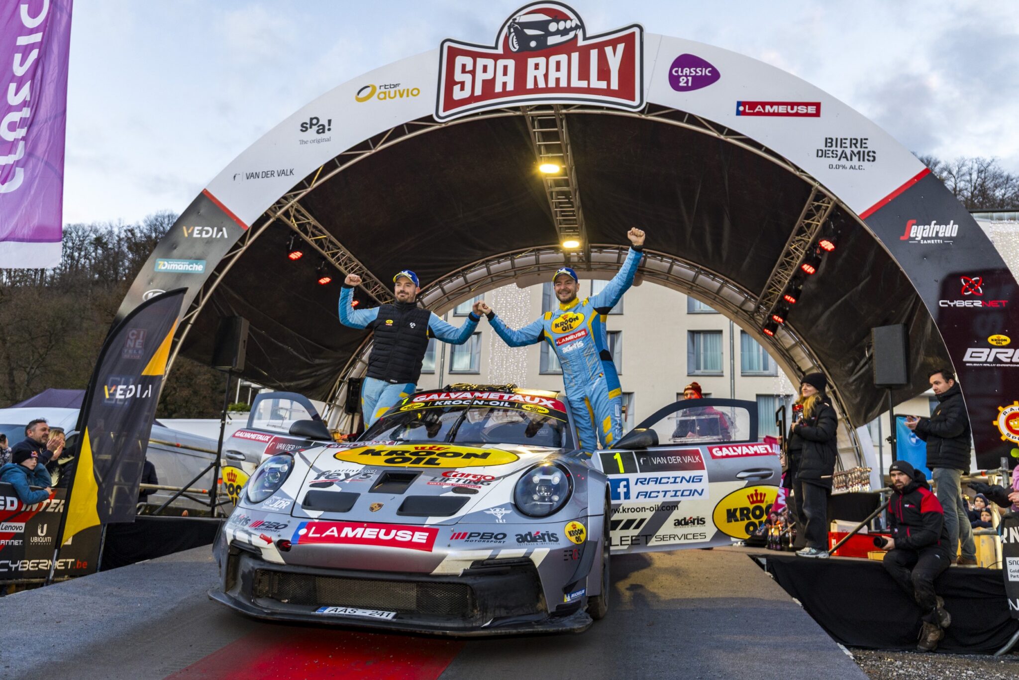 Cédric Cherain sluit het seizoen af met een knappe zege in Spa ...